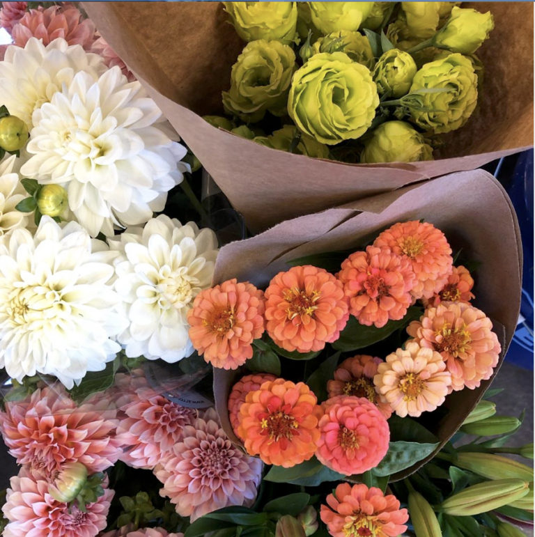 SEATTLE ARTIST & LOCAL FLOWER GROWERS TEAM UP ON FLORAL MURAL – Flirty ...
